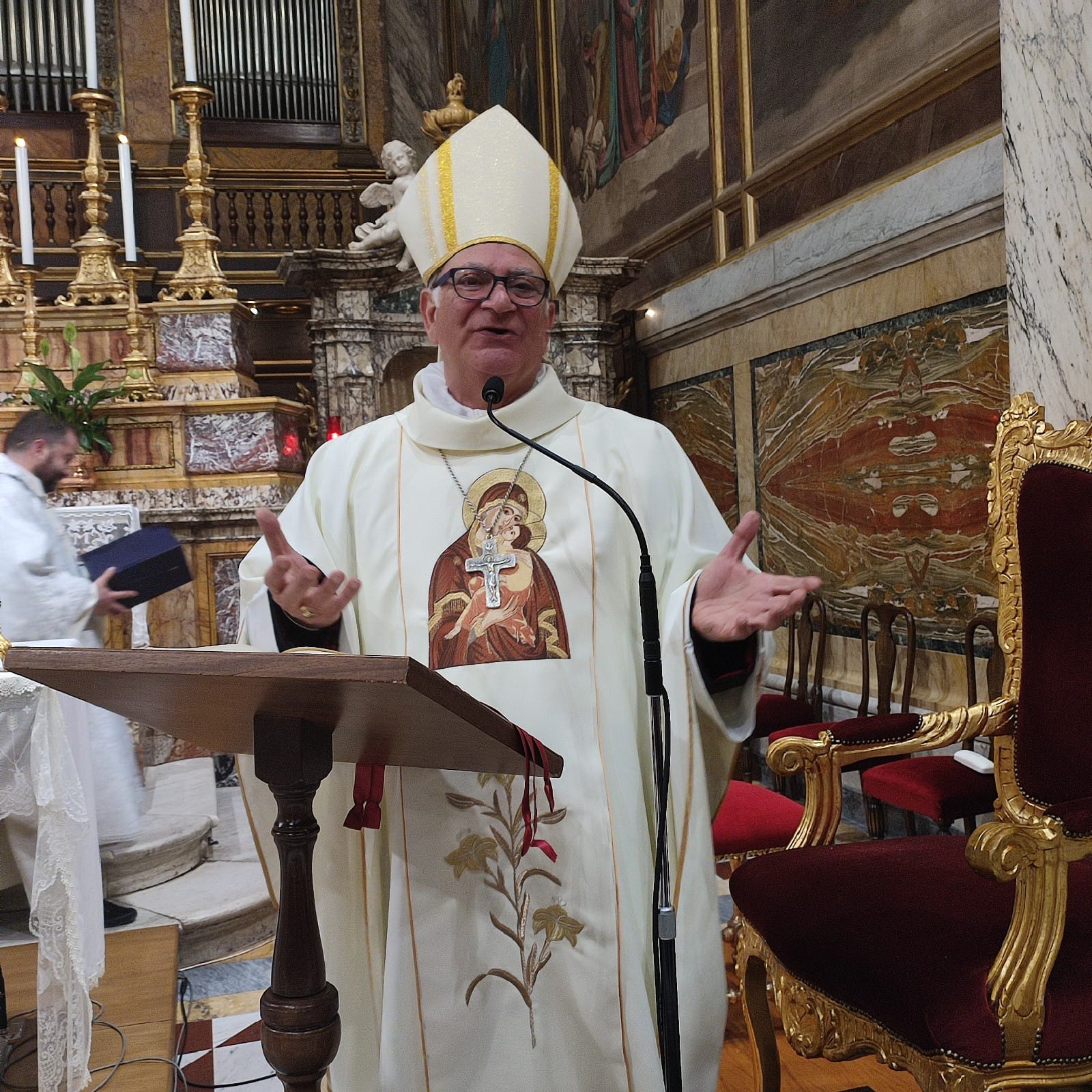 Homeli me rastin e 30-vjetorit të Meshës së Papa Gjon Palit II në ...